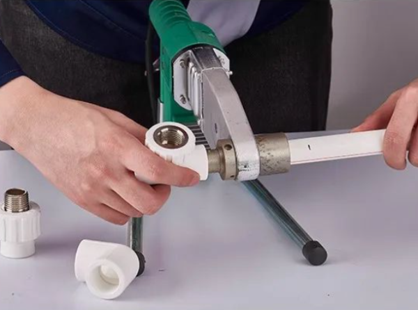 Transformation de Tuyau PPR - IFAN FACTORY